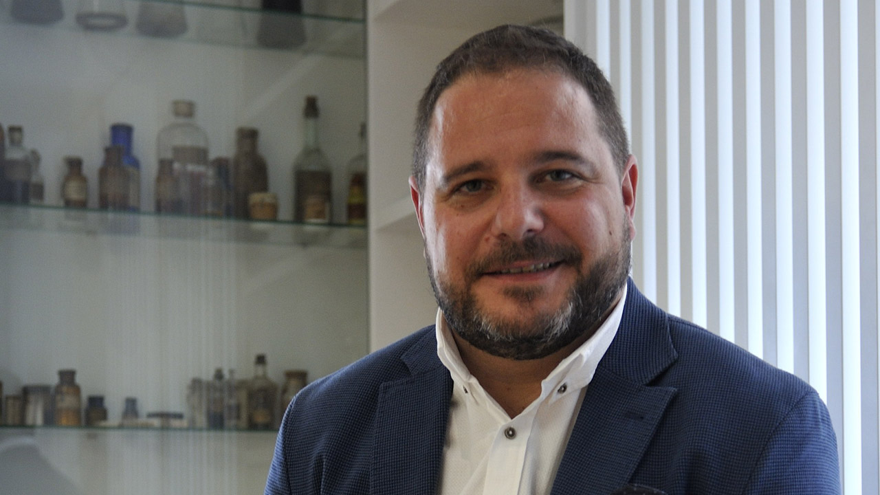 Ángel Mas: “Los profesionales deben implicarse más en los COF ...